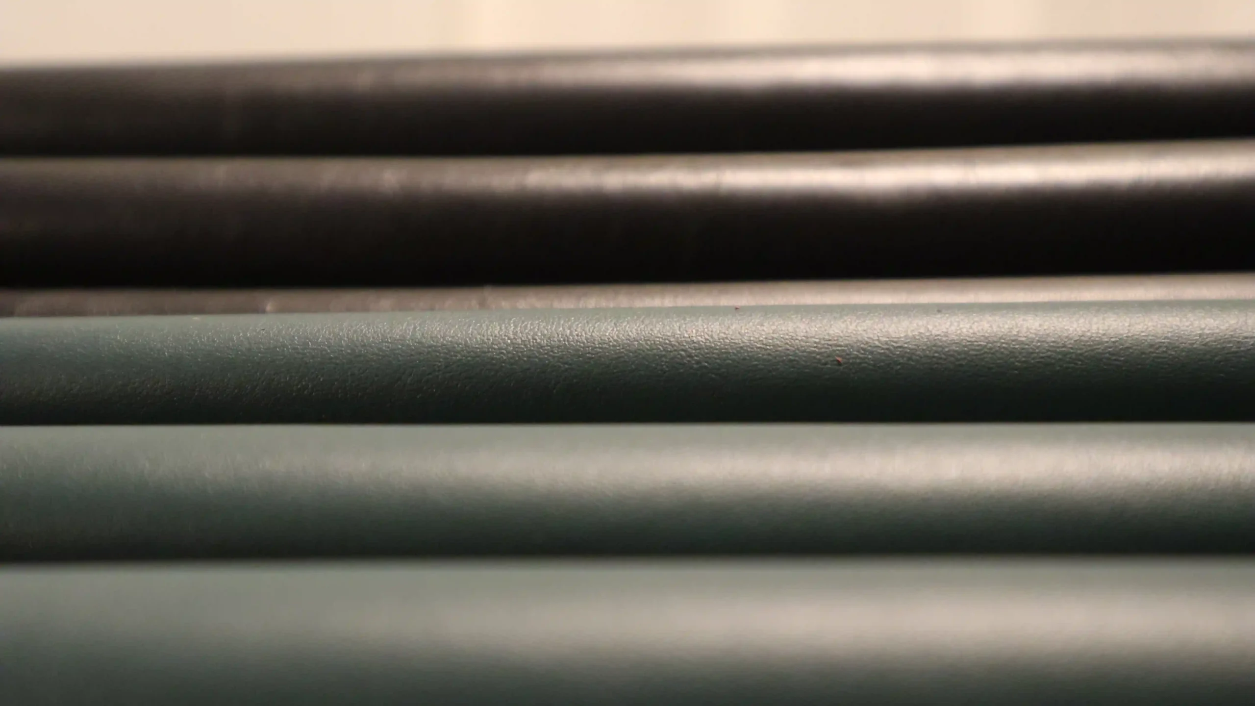 Genuine Leather vs Full-Grain: How They Feel and Look Over Time. | Jaco ...